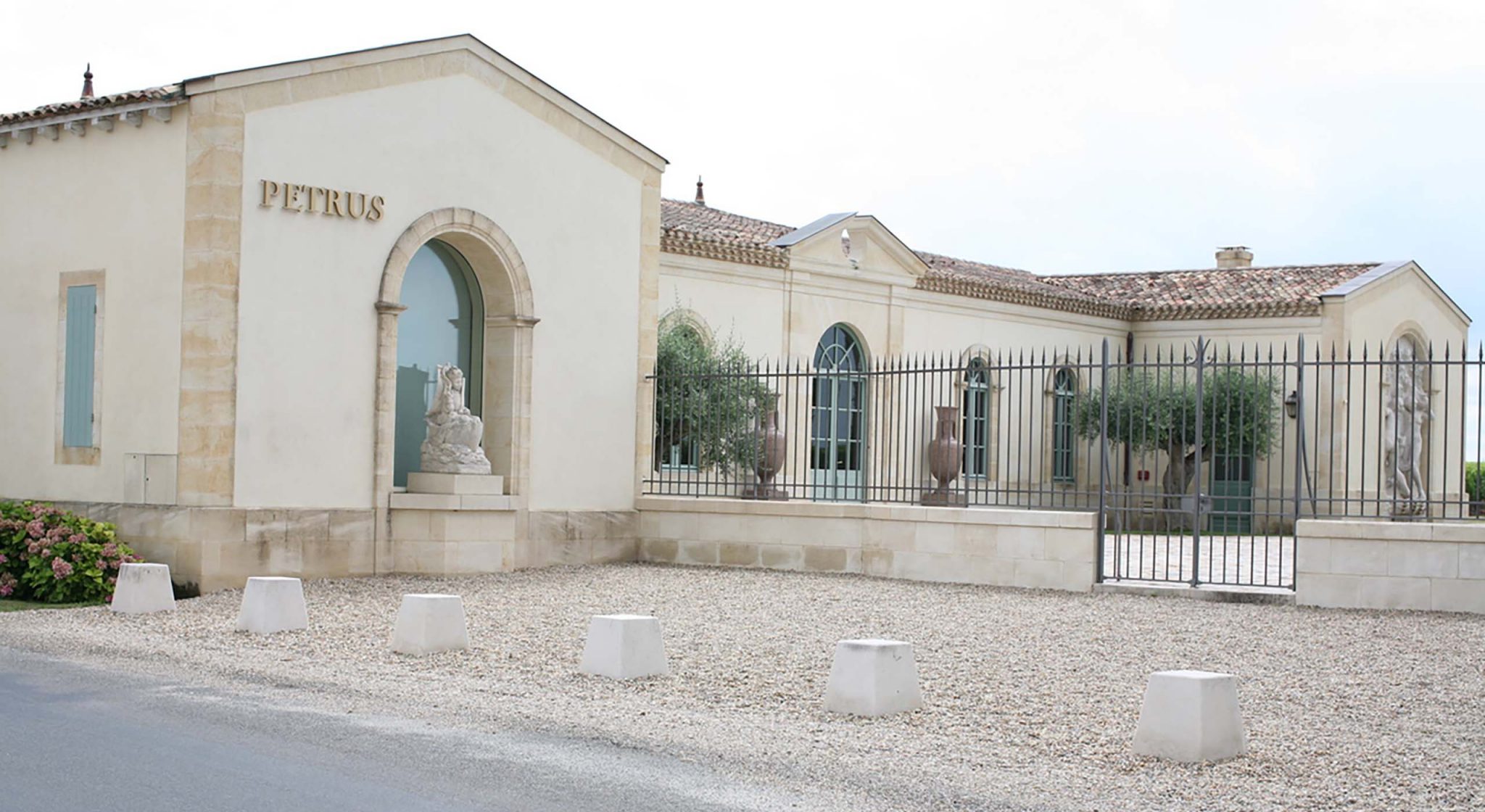 Chateau Petrus 2016 - vins | wine & spirits online store